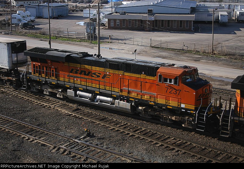 BNSF 7237